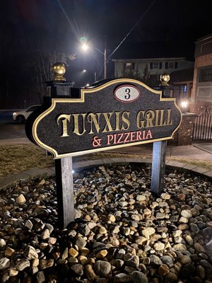 TUNXIS GRILL & PIZZERIA - 356 Photos & 347 Reviews - 3 Tunxis St ...