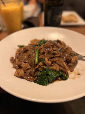 PRU THAI - Updated December 2025 - 166 Photos & 198 Reviews - 6 E Main ...