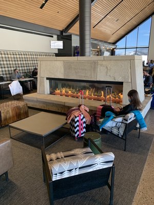 EAGLE COUNTY REGIONAL AIRPORT - EGE - Updated October 2025 - 106 Photos ...