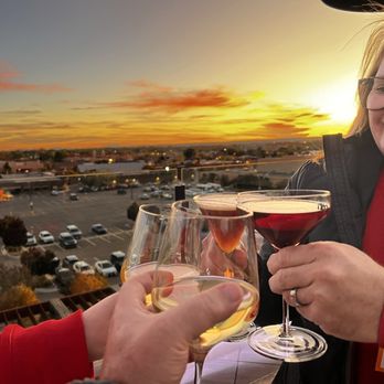 LEVEL 5 ROOFTOP RESTAURANT - Updated January 2026 - 594 Photos & 310 ...