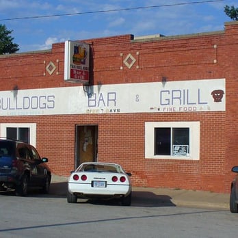 BULLDOG’S BAR & GRILL - Updated December 2025 - 301 Nebraska St ...