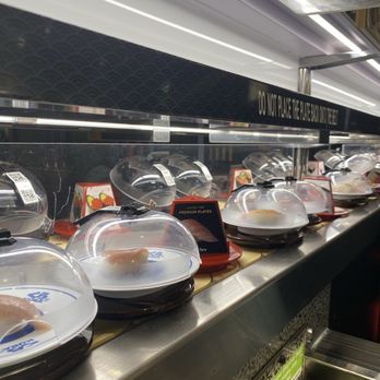KURA REVOLVING SUSHI BAR - Updated August 2025 - 231 Photos & 130 ...