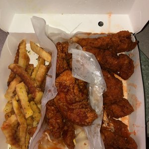 WINGS OVER NEWINGTON - 111 Photos & 78 Reviews - 1480 East St, New ...