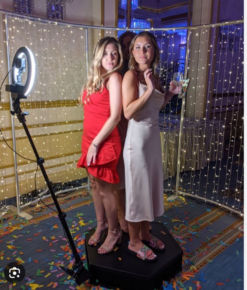 SIDNEY LORDS 360 PHOTO BOOTH - Updated July 2025 - 10 Photos - San Jose ...