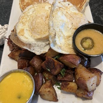 CAFÉ LUNA - Updated August 2024 - 2145 Photos & 1796 Reviews - 612 Main ...