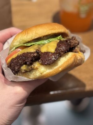 SHAKE SHACK - Updated November 2025 - 199 Photos & 67 Reviews - 10 ...