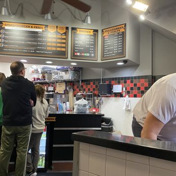 IZZY’S BURGERS AND SHAKES - Updated December 2025 - 11 Photos & 22 ...