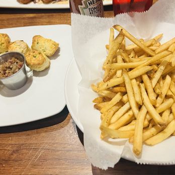 THE SHADY LADY SALOON - Updated December 2024 - 1498 Photos & 1748 ...