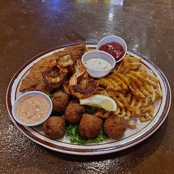 BIG FISH SEAFOOD GRILL & BAR - 523 Photos & 613 Reviews - 414 S Main St ...