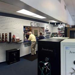 ARMSTRONG LOCK & SECURITY PRODUCTS - 61 Photos & 27 Reviews - Keys ...