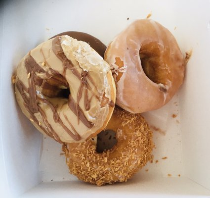 FRIENDLY DONUTS - Updated November 2024 - 28 Photos & 26 Reviews - 2301 ...