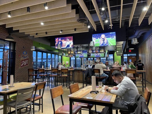 CHICKEN N PICKLE- WICHITA - Updated December 2025 - 190 Photos & 165 ...