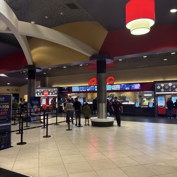 AMC NORWALK 20 - Updated January 2026 - 404 Photos & 433 Reviews ...