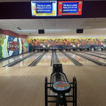 CLASSIC LANES - Updated December 2025 - 23 Photos & 39 Reviews - 2145 ...