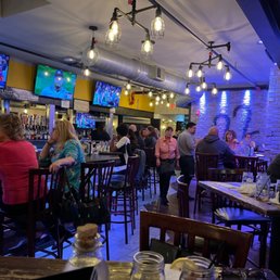 22 WEST TAP AND GRILL - Updated September 2025 - 475 Photos & 556 ...