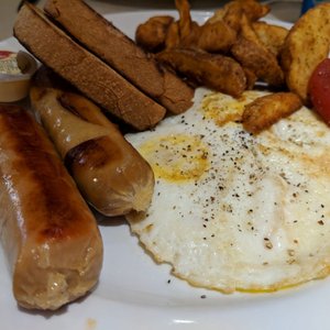 BEACHER CAFE - 65 Photos & 70 Reviews - Breakfast & Brunch - 2162 Queen ...