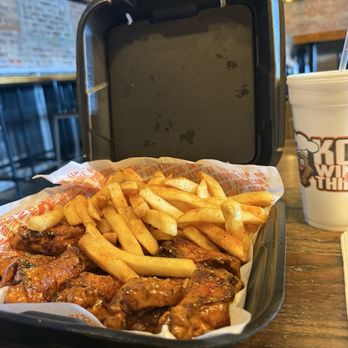 KOK WINGS AND THINGS - Updated December 2025 - 103 Photos & 66 Reviews ...