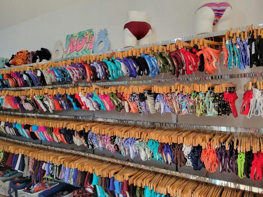 CHEEKY BEACH ISLAND - Updated September 2025 - 66214 Kamehameha Hwy ...