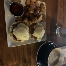 CAFE NOLA - Updated July 2024 - 660 Photos & 778 Reviews - 4 E Patrick ...