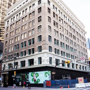 SIMONS - Updated December 2025 - 33 Photos & 13 Reviews - 304 8th ...