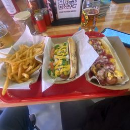 PINTS DOG HOUSE - Updated July 2024 - 86 Photos & 38 Reviews - 4444 6th ...