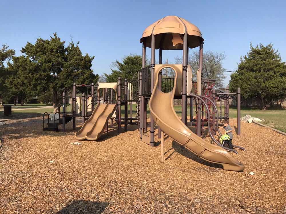 LONGHORN PARK - 425 E Parkerville Rd, Cedar Hill, Texas - Parks - Yelp