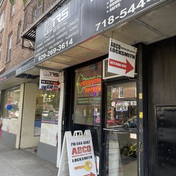 ABCO MASTER LOCK AND KEY - Updated October 2025 - 15 Photos - 7152 ...