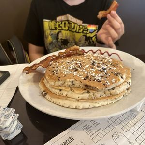 BREAKAWAY BISTRO - Updated December 2025 - 12 Photos & 17 Reviews - 195 ...