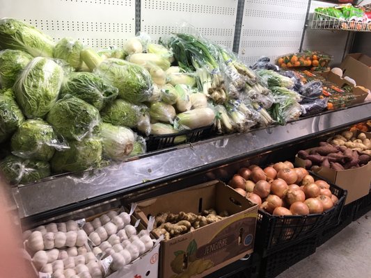 KIM’S ASIAN MARKET - Updated January 2025 - 24 Photos & 29 Reviews ...