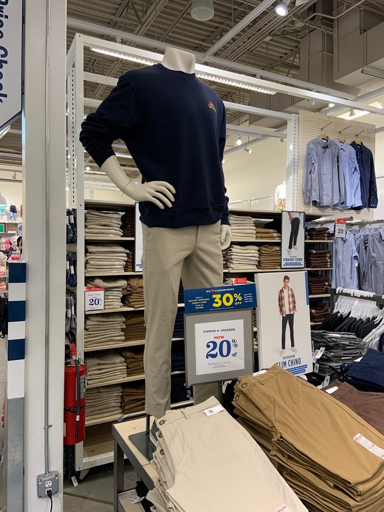 OLD NAVY OUTLET - Updated October 2025 - 25 Photos - 1100 Cornerstone ...