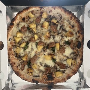 SIGNORA PIZZA - 64 Photos & 24 Reviews - Food Trucks - 3850 S Town ...