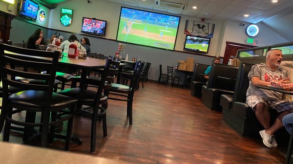 JOHNSTOWN INN - Updated December 2025 - 33 Photos & 43 Reviews - 1310 ...