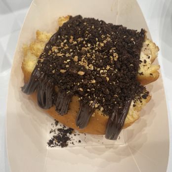 YONUTZ DONUTS AND ICE CREAM - Updated October 2025 - 125 Photos & 89 ...