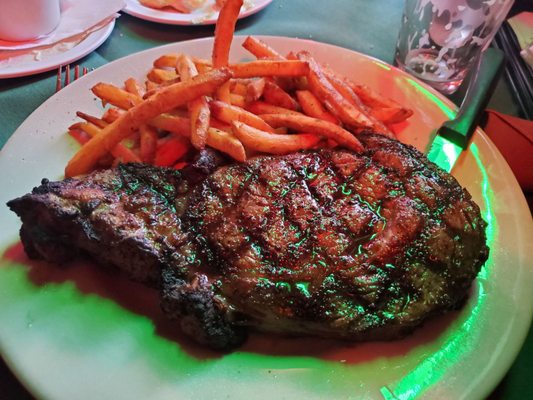 OLD MILLSTREAM INN - 82 Photos & 139 Reviews - 912 S Main St, Saint ...