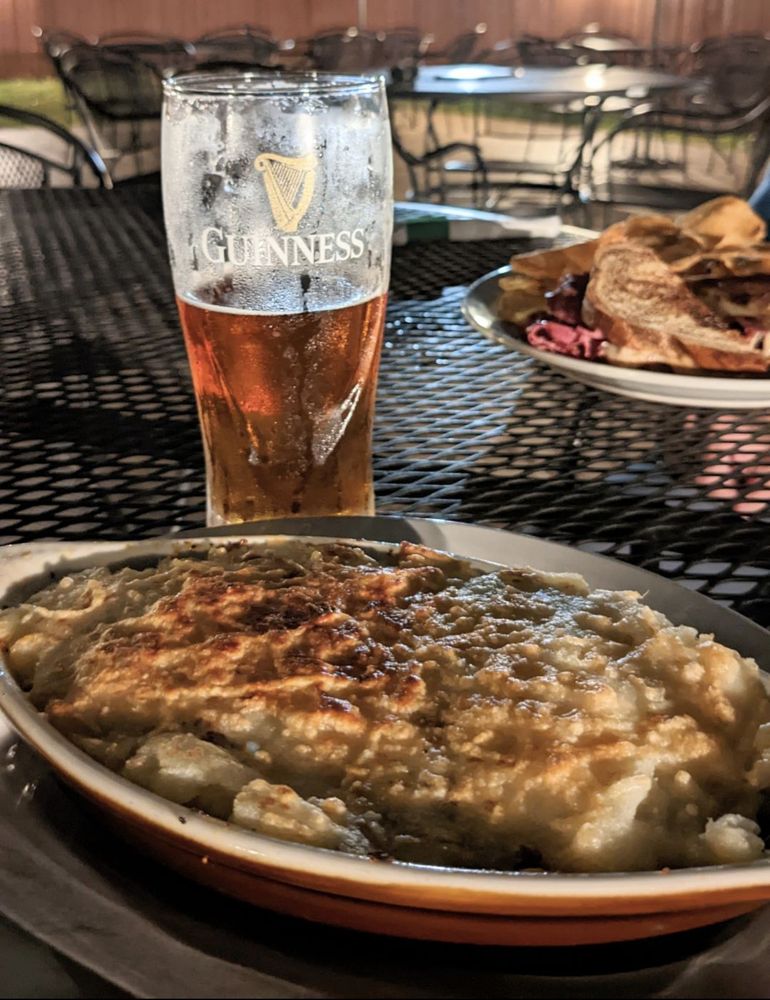 PADDY’S IRISH PUB - Updated December 2024 - 131 Photos & 160 Reviews - 210 W Liberty St, Charles ...