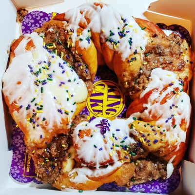 CALUDA’S KING CAKE - 104 Photos & 55 Reviews - 1536 River Oaks Rd W ...