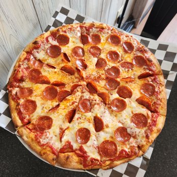 CHECKERS PIZZA - Updated December 2025 - 41 Photos & 40 Reviews - 879 W ...