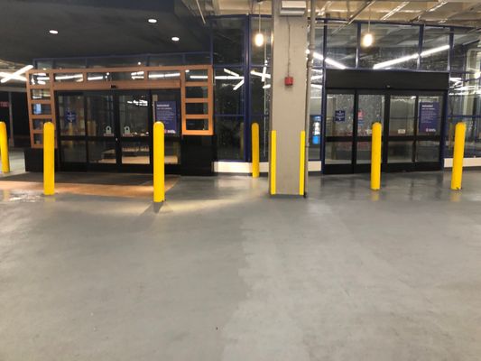 MANHATTAN MINI STORAGE - Updated September 2025 - 17 Photos & 99 ...