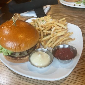 BIN 77 BISTRO & SIDEBAR - Updated August 2025 - 464 Photos & 223 ...