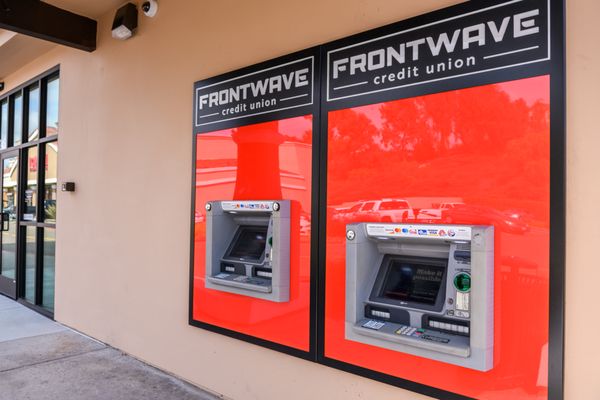 FRONTWAVE CREDIT UNION - FIRE MOUNTAIN - Updated July 2025 - 13 Photos & 90 Reviews - 2454 Vista ...
