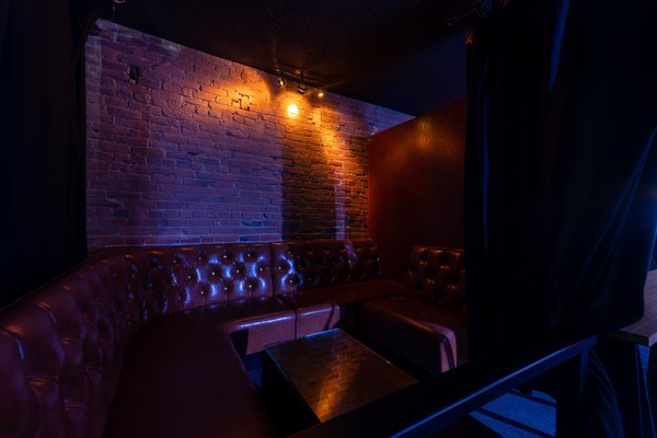 DIAMONDS GENTLEMEN’S CLUB - Updated November 2025 - 18 Photos & 13 ...