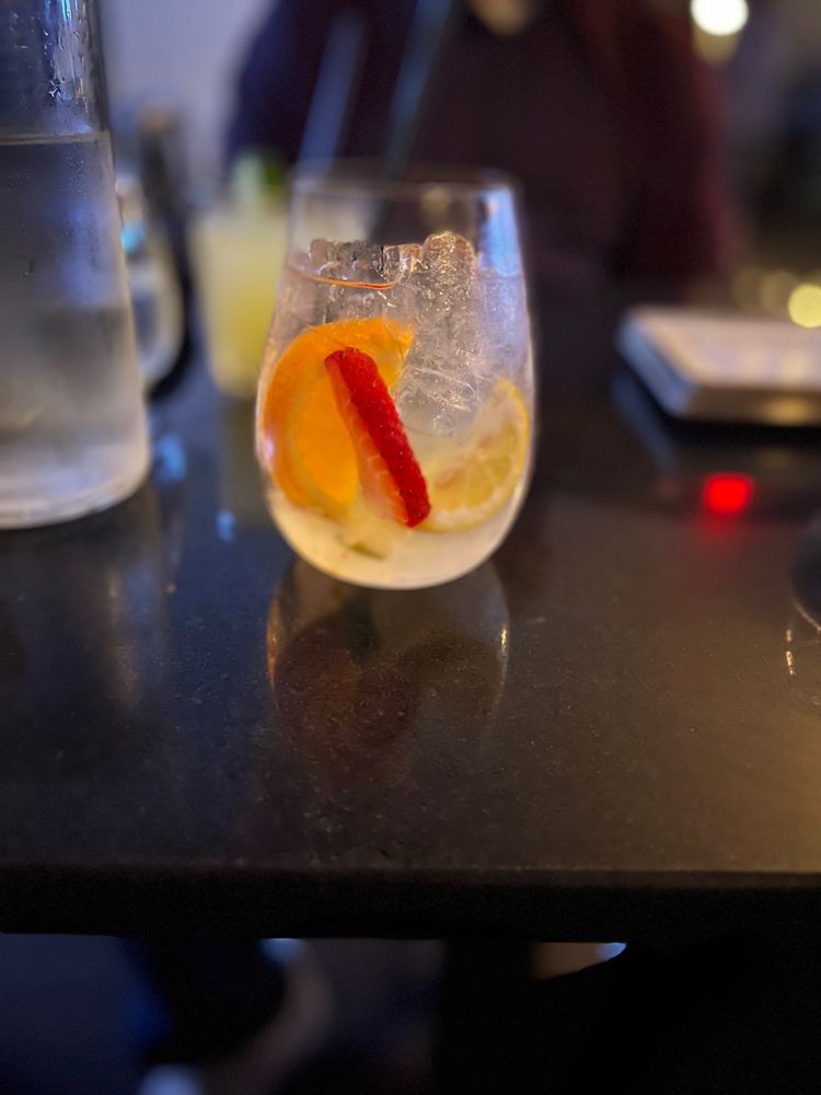 PROPER 21 - F STREET - 941 Photos & 777 Reviews - 1319 F St NW ...