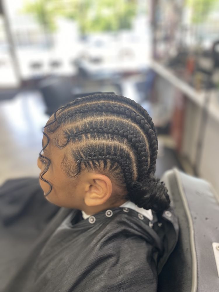 AUTHENTIC BARBER SHOP - Updated May 2025 - 23 Photos - 20344 Seven Mile ...