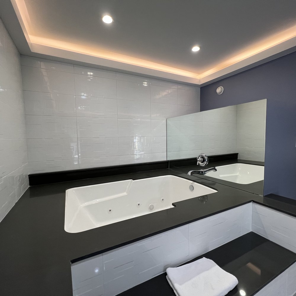 Jacuzzi Suites Los Angeles CA Last Updated January 2025 Yelp