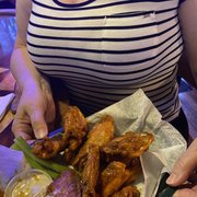 20 NORTH BROADWAY TAVERN - 126 Photos & 156 Reviews - 20 N Broadway ...