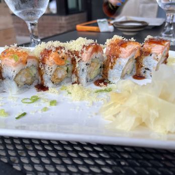 YELLOWTAIL SUSHI BAR AND ASIAN KITCHEN - Updated July 2024 - 294 Photos ...