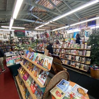 MARCUS BOOKS - Updated December 2025 - 87 Photos & 100 Reviews - 3900 ...