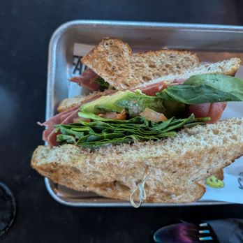 SKINNYFATS - Updated May 2025 - 4917 Photos & 3108 Reviews - 6261 Dean ...