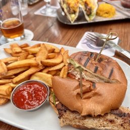 FIRST FLIGHT ISLAND RESTAURANT & BREWERY - Updated December 2025 - 706 ...