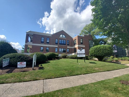 LISA CADOO - Updated December 2025 - 17 Photos & 24 Reviews - 66 Park ...